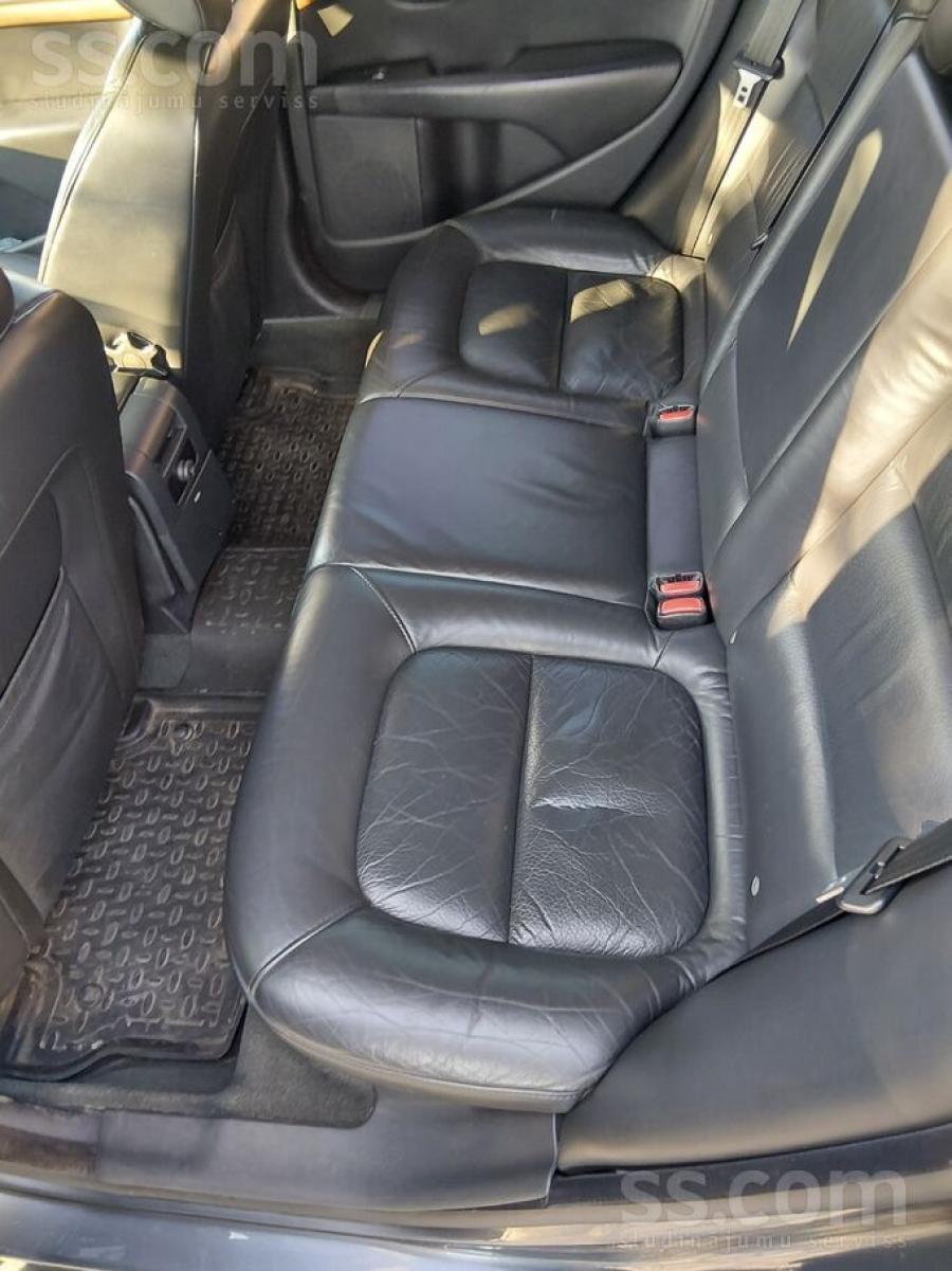 Pelēks Volvo V70 2008 Jelgava, ar dzinēja tilpumu 2.00 L un nobraukumu 327 tūkst. km par 3140 €, foto 20 vietnē AUTOMOTO.COM.LV