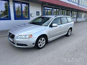 Pelēks Volvo V70 2008 Rēzekne, ar dzinēja tilpumu 2.00 L un nobraukumu 0 tūkst. km par 2450 €, foto 4 vietnē AUTOMOTO.COM.LV