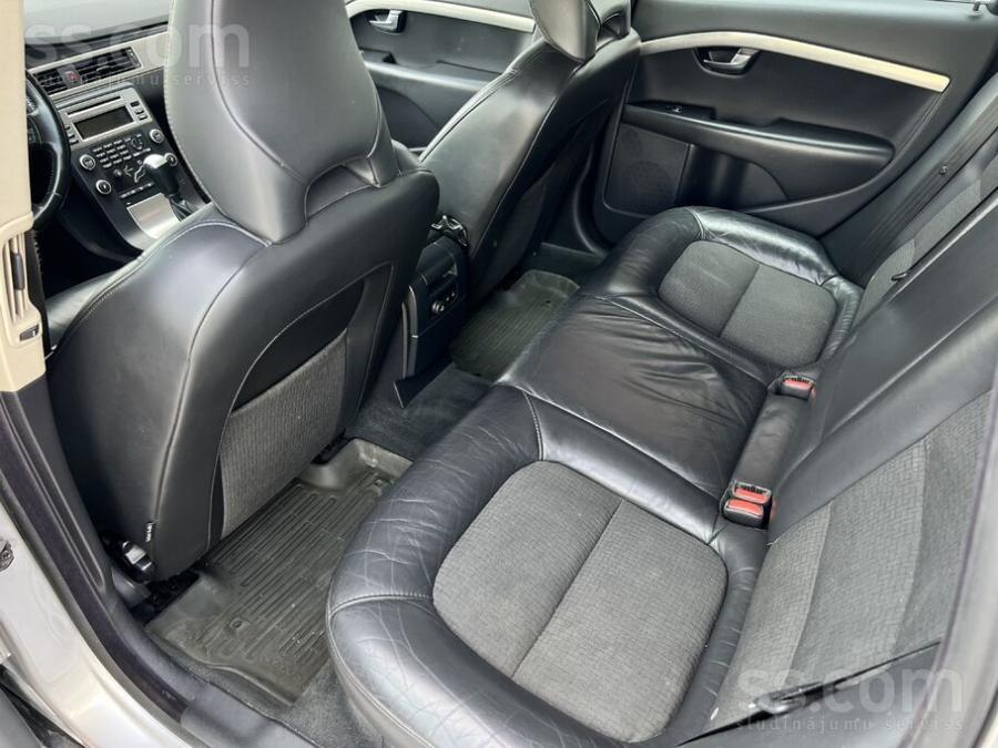 Pelēks Volvo V70 2008 Rēzekne, ar dzinēja tilpumu 2.00 L un nobraukumu 0 tūkst. km par 2450 €, foto 10 vietnē AUTOMOTO.COM.LV