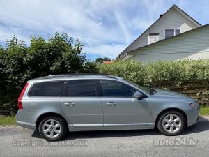 Grey Volvo V70 2008 in Rapla, with an engine capacity of 2.40 L and mileage of 0 thousand km for 3700 €, photo 4 on AUTOMOTO.COM.LV