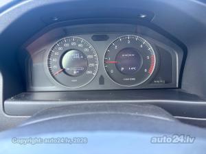 Grey Volvo V70 2008 in Rapla, with an engine capacity of 2.40 L and mileage of 0 thousand km for 3700 €, photo 9 on AUTOMOTO.COM.LV