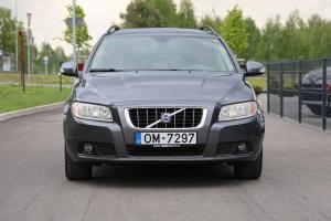 Pelēks Volvo V70 2008 Jelgava, ar dzinēja tilpumu 2.40 L un nobraukumu 332 tūkst. km par 5650 €, foto 3 vietnē AUTOMOTO.COM.LV