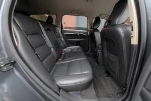 Pelēks Volvo V70 2008 Jelgava, ar dzinēja tilpumu 2.40 L un nobraukumu 332 tūkst. km par 5650 €, foto 12 vietnē AUTOMOTO.COM.LV