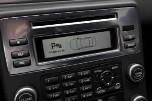 Pelēks Volvo V70 2008 Jelgava, ar dzinēja tilpumu 2.40 L un nobraukumu 332 tūkst. km par 5650 €, foto 18 vietnē AUTOMOTO.COM.LV