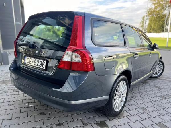 Pelēks Volvo V70 2008 Jēkabpils, ar dzinēja tilpumu 2.40 L un nobraukumu 312 tūkst. km par 5890 €, foto 2 vietnē AUTOMOTO.COM.LV