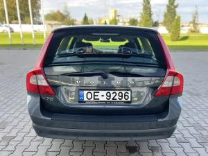 Grey Volvo V70 2008 in Jekabpils, with an engine capacity of 2.40 L and mileage of 312 thousand km for 5890 €, photo 8 on AUTOMOTO.COM.LV