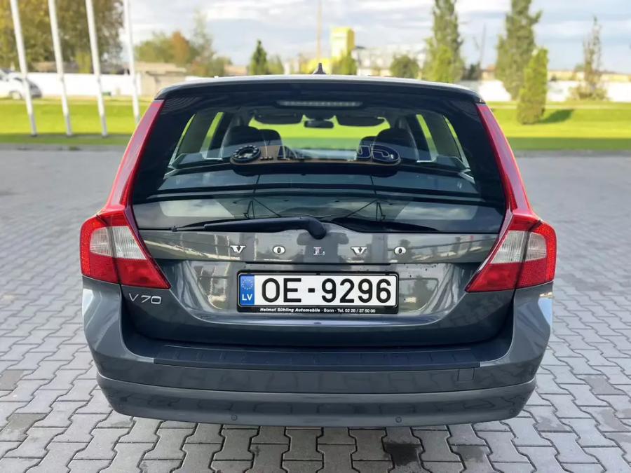Grey Volvo V70 2008 in Jekabpils, with an engine capacity of 2.40 L and mileage of 312 thousand km for 5890 €, photo 8 on AUTOMOTO.COM.LV