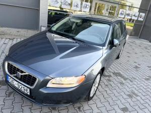 Grey Volvo V70 2008 in Jekabpils, with an engine capacity of 2.40 L and mileage of 312 thousand km for 5890 €, photo 12 on AUTOMOTO.COM.LV