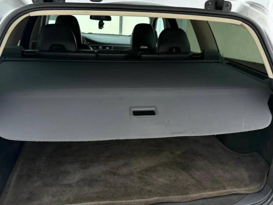 Pelēks Volvo V70 2008 Jelgava, ar dzinēja tilpumu 2.40 L un nobraukumu 330 tūkst. km par 3490 €, foto 17 vietnē AUTOMOTO.COM.LV