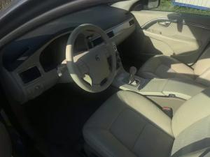 Grey Volvo V70 2008 in Riga, with an engine capacity of 2.40 L and mileage of 236 thousand km for 2000 €, photo 9 on AUTOMOTO.COM.LV