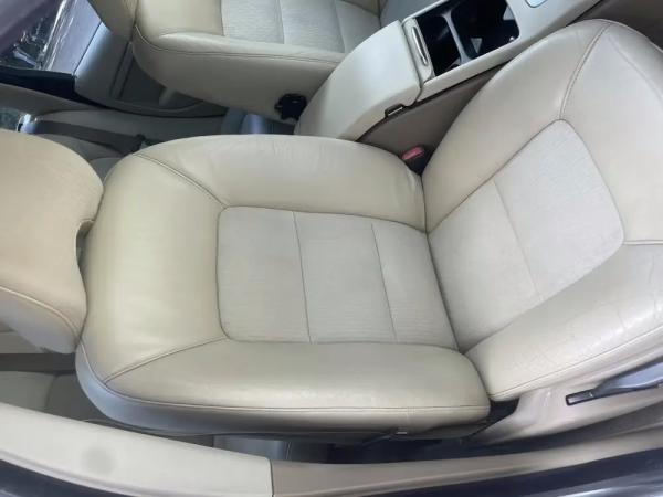 Grey Volvo V70 2008 in Riga, with an engine capacity of 2.40 L and mileage of 236 thousand km for 2000 €, photo 9 on AUTOMOTO.COM.LV