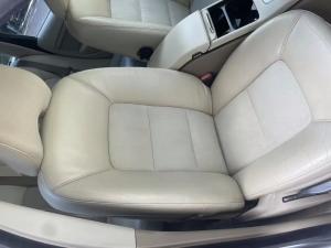 Grey Volvo V70 2008 in Riga, with an engine capacity of 2.40 L and mileage of 236 thousand km for 2000 €, photo 10 on AUTOMOTO.COM.LV