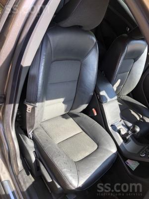 Pelēks Volvo V70 2008 Rīga, ar dzinēja tilpumu 2.00 L un nobraukumu 273 tūkst. km par 3500 €, foto 10 vietnē AUTOMOTO.COM.LV