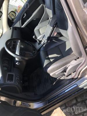 Pelēks Volvo V70 2008 Rīga, ar dzinēja tilpumu 2.00 L un nobraukumu 273 tūkst. km par 3500 €, foto 13 vietnē AUTOMOTO.COM.LV