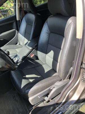 Pelēks Volvo V70 2008 Rīga, ar dzinēja tilpumu 2.00 L un nobraukumu 273 tūkst. km par 3500 €, foto 14 vietnē AUTOMOTO.COM.LV