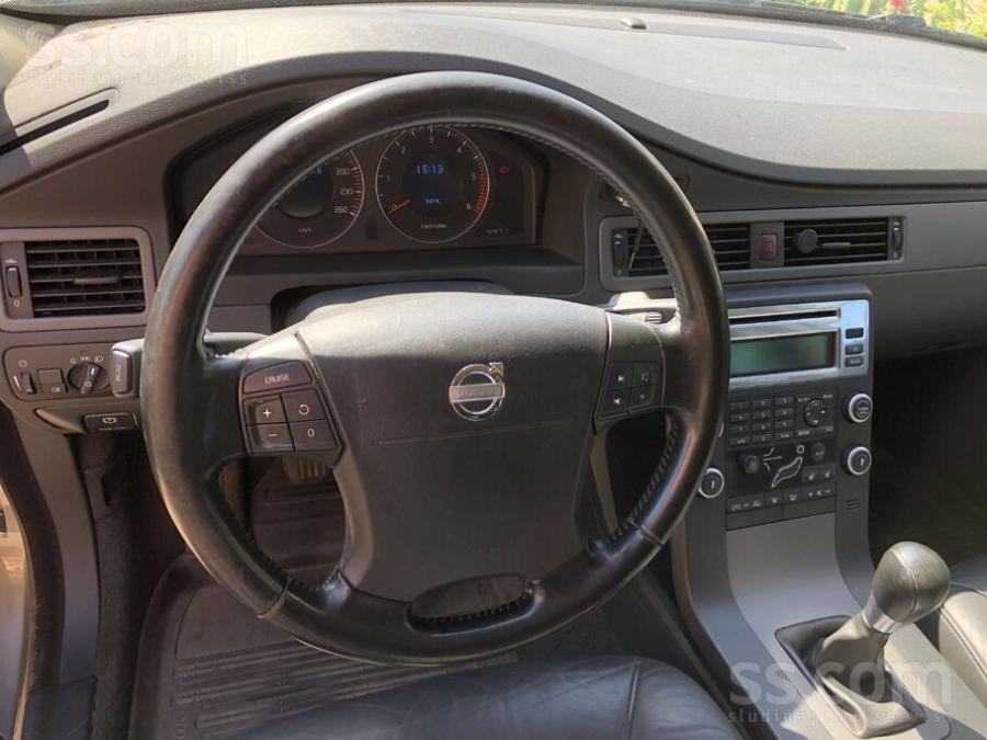 Pelēks Volvo V70 2008 Rīga, ar dzinēja tilpumu 2.00 L un nobraukumu 273 tūkst. km par 3500 €, foto 16 vietnē AUTOMOTO.COM.LV