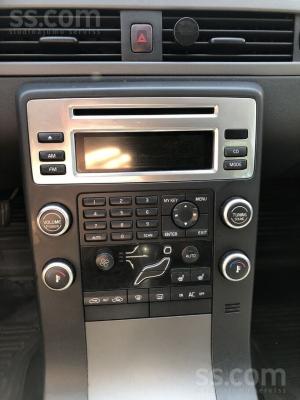 Pelēks Volvo V70 2008 Rīga, ar dzinēja tilpumu 2.00 L un nobraukumu 273 tūkst. km par 3500 €, foto 20 vietnē AUTOMOTO.COM.LV