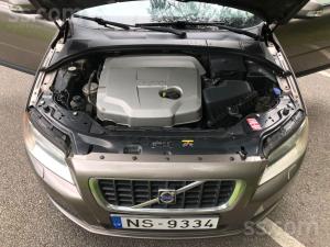 Pelēks Volvo V70 2008 Rīga, ar dzinēja tilpumu 2.00 L un nobraukumu 273 tūkst. km par 3500 €, foto 30 vietnē AUTOMOTO.COM.LV