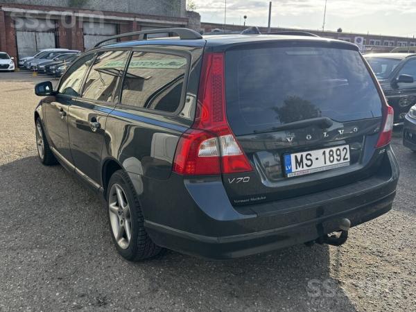 Grey Volvo V70 2008 in Daugavpils, with an engine capacity of 2.00 L and mileage of 0 thousand km for 3590 €, photo 4 on AUTOMOTO.COM.LV