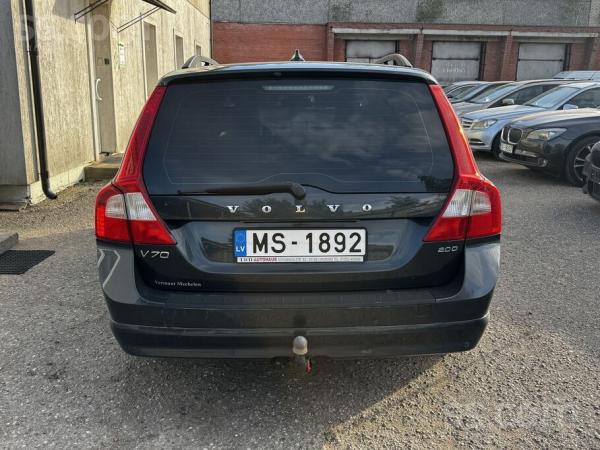 Grey Volvo V70 2008 in Daugavpils, with an engine capacity of 2.00 L and mileage of 0 thousand km for 3590 €, photo 5 on AUTOMOTO.COM.LV