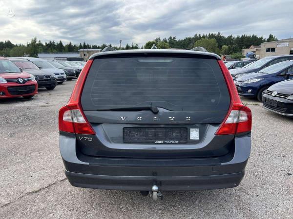 Pelēks Volvo V70 2008 Utena, ar dzinēja tilpumu 2.40 L un nobraukumu 282 tūkst. km par 3500 €, foto 5 vietnē AUTOMOTO.COM.LV