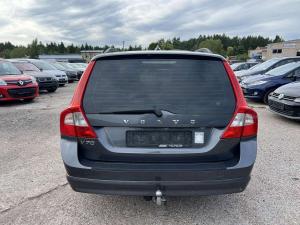 Grey Volvo V70 2008 in Utena, with an engine capacity of 2.40 L and mileage of 282 thousand km for 3500 €, photo 6 on AUTOMOTO.COM.LV