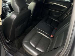 Grey Volvo V70 2008 in Utena, with an engine capacity of 2.40 L and mileage of 282 thousand km for 3500 €, photo 10 on AUTOMOTO.COM.LV