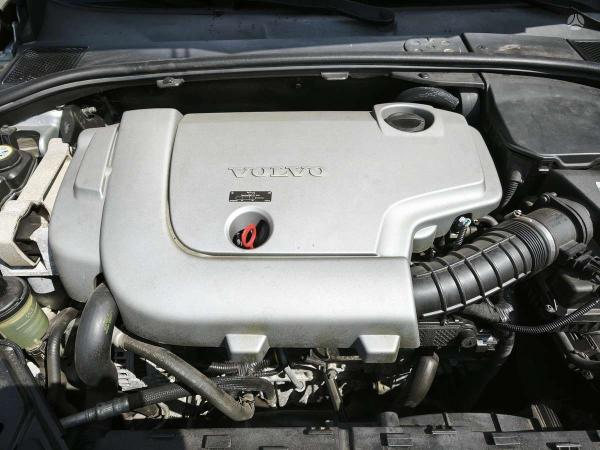 Grey Volvo V70 2008 in Kretinga, with an engine capacity of 2.40 L and mileage of 166 thousand km for 7700 €, photo 8 on AUTOMOTO.COM.LV