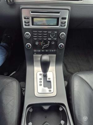 Grey Volvo V70 2008 in Panevezys, with an engine capacity of 2.40 L and mileage of 375 thousand km for 2950 €, photo 18 on AUTOMOTO.COM.LV