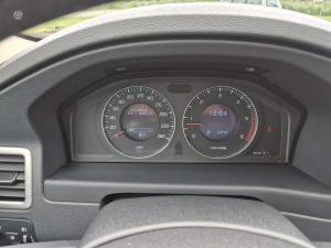 Grey Volvo V70 2008 in Panevezys, with an engine capacity of 2.40 L and mileage of 375 thousand km for 2950 €, photo 22 on AUTOMOTO.COM.LV