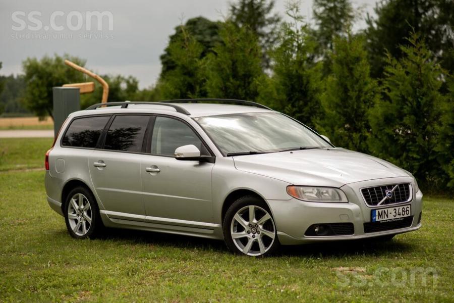 Pelēks Volvo V70 2008 Rēzekne, ar dzinēja tilpumu 2.40 L un nobraukumu 277 tūkst. km par 3500 €, foto 3 vietnē AUTOMOTO.COM.LV