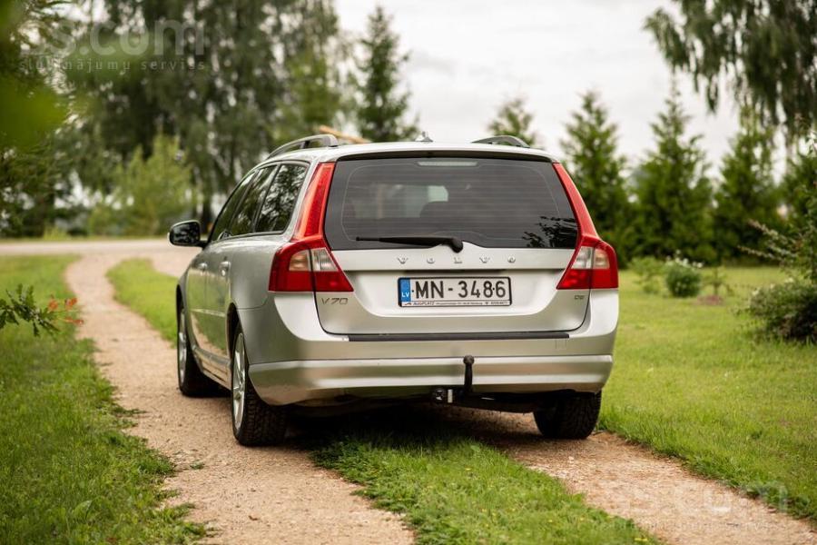 Pelēks Volvo V70 2008 Rēzekne, ar dzinēja tilpumu 2.40 L un nobraukumu 277 tūkst. km par 3500 €, foto 6 vietnē AUTOMOTO.COM.LV