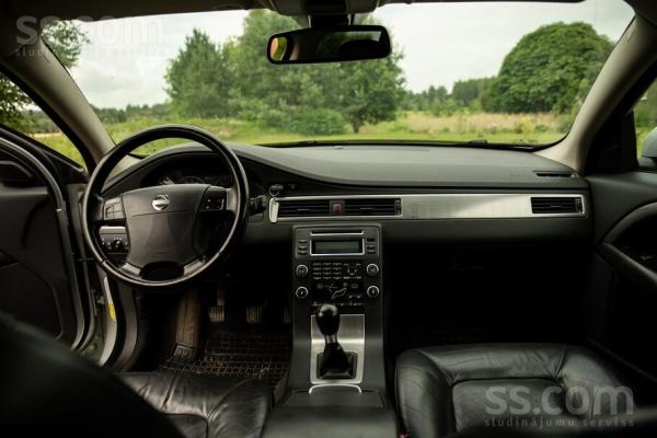 Pelēks Volvo V70 2008 Rēzekne, ar dzinēja tilpumu 2.40 L un nobraukumu 277 tūkst. km par 3500 €, foto 6 vietnē AUTOMOTO.COM.LV
