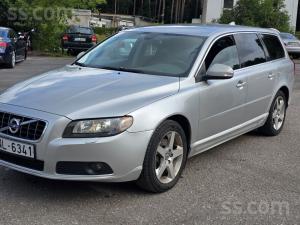 Grey Volvo V70 2008 in Riga, with an engine capacity of 2.40 L and mileage of 340 thousand km for 4300 €, photo 5 on AUTOMOTO.COM.LV