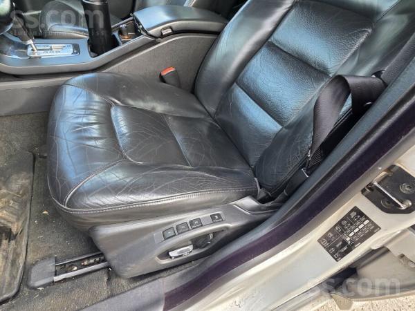 Pelēks Volvo V70 2008 Rīga, ar dzinēja tilpumu 2.40 L un nobraukumu 340 tūkst. km par 3900 €, foto 6 vietnē AUTOMOTO.COM.LV