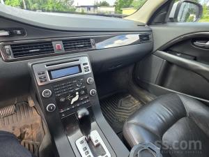 Grey Volvo V70 2008 in Riga, with an engine capacity of 2.40 L and mileage of 340 thousand km for 4300 €, photo 8 on AUTOMOTO.COM.LV