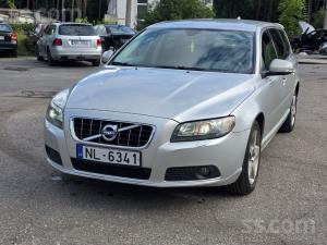 Grey Volvo V70 2008 in Riga, with an engine capacity of 2.40 L and mileage of 340 thousand km for 4300 €, photo 15 on AUTOMOTO.COM.LV
