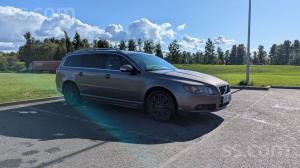 Grey Volvo V70 2008 in Riga, with an engine capacity of 2.00 L and mileage of 370 thousand km for 2500 €, photo 4 on AUTOMOTO.COM.LV