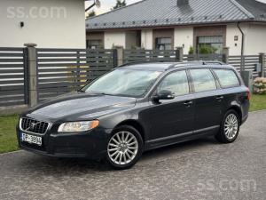 Pelēks Volvo V70 2008 Jelgava, ar dzinēja tilpumu 2.00 L un nobraukumu 264 tūkst. km par 3800 €, foto  vietnē AUTOMOTO.COM.LV