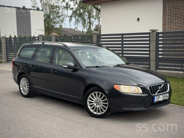 Pelēks Volvo V70 2008 Jelgava, ar dzinēja tilpumu 2.00 L un nobraukumu 264 tūkst. km par 3800 €, foto 5 vietnē AUTOMOTO.COM.LV
