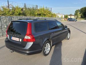 Grey Volvo V70 2008 in Rezekne, with an engine capacity of 2.40 L and mileage of 282 thousand km for 4100 €, photo 4 on AUTOMOTO.COM.LV