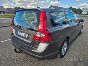 Pelēks Volvo V70 2008 Paide, ar dzinēja tilpumu 2.40 L un nobraukumu 439 tūkst. km par 4850 €, foto 5 vietnē AUTOMOTO.COM.LV