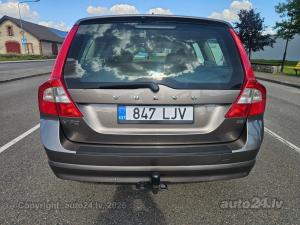 Pelēks Volvo V70 2008 Paide, ar dzinēja tilpumu 2.40 L un nobraukumu 439 tūkst. km par 4850 €, foto 6 vietnē AUTOMOTO.COM.LV