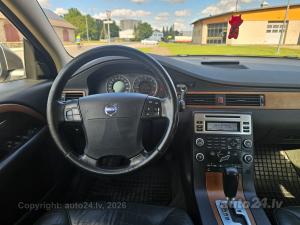 Pelēks Volvo V70 2008 Paide, ar dzinēja tilpumu 2.40 L un nobraukumu 439 tūkst. km par 4850 €, foto 9 vietnē AUTOMOTO.COM.LV