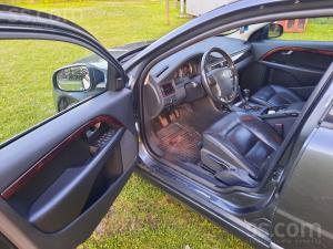 Grey Volvo V70 2008 in Riga, with an engine capacity of 2.00 L and mileage of 325 thousand km for 3000 €, photo 6 on AUTOMOTO.COM.LV