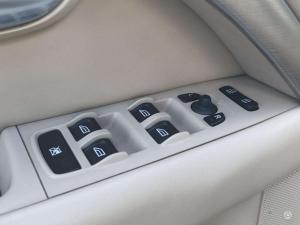 Pelēks Volvo V70 2008 Viļņa, ar dzinēja tilpumu 2.40 L un nobraukumu 391 tūkst. km par 3999 €, foto 15 vietnē AUTOMOTO.COM.LV