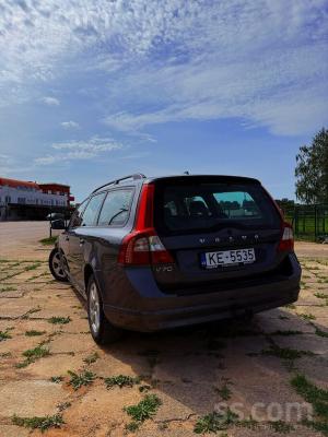 Grey Volvo V70 2008 in Riga, with an engine capacity of 2.40 L and mileage of 391 thousand km for 3390 €, photo 6 on AUTOMOTO.COM.LV