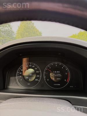 Grey Volvo V70 2008 in Riga, with an engine capacity of 2.40 L and mileage of 391 thousand km for 3390 €, photo 13 on AUTOMOTO.COM.LV