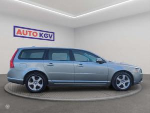 Grey Volvo V70 2008 in Vilnius, with an engine capacity of 2.40 L and mileage of 391 thousand km for 3999 €, photo 7 on AUTOMOTO.COM.LV