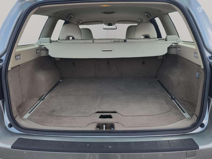 Grey Volvo V70 2008 in Vilnius, with an engine capacity of 2.40 L and mileage of 391 thousand km for 3999 €, photo 11 on AUTOMOTO.COM.LV